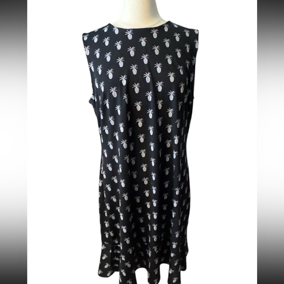 Margaret M | Dresses | Margaret M Black And White Patterned Pineapple ...